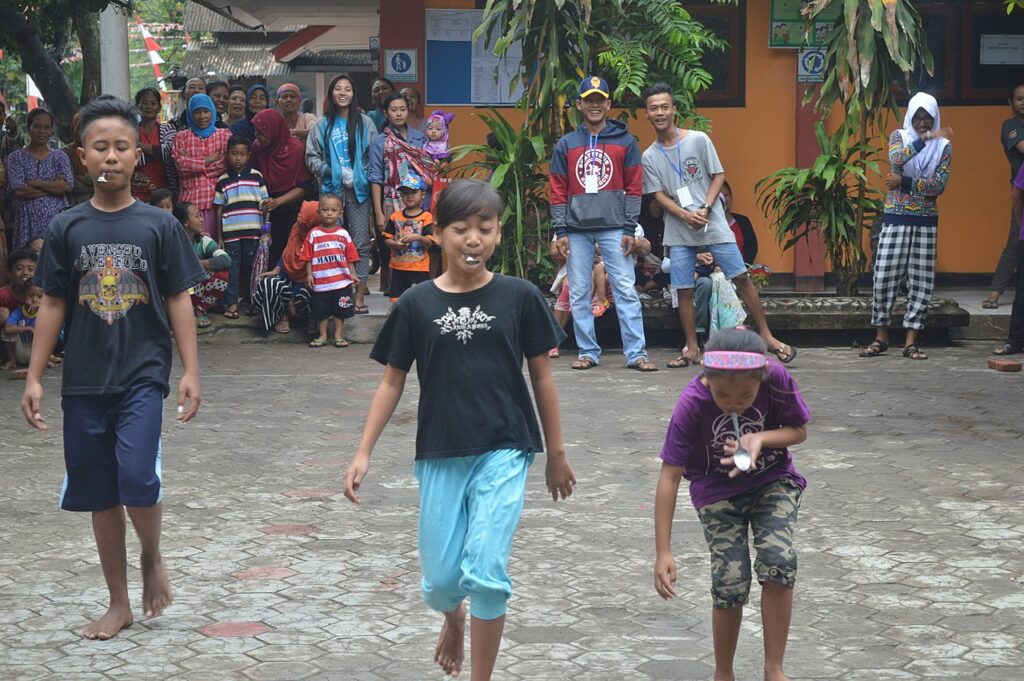 Balap Kelereng - AnakBisa