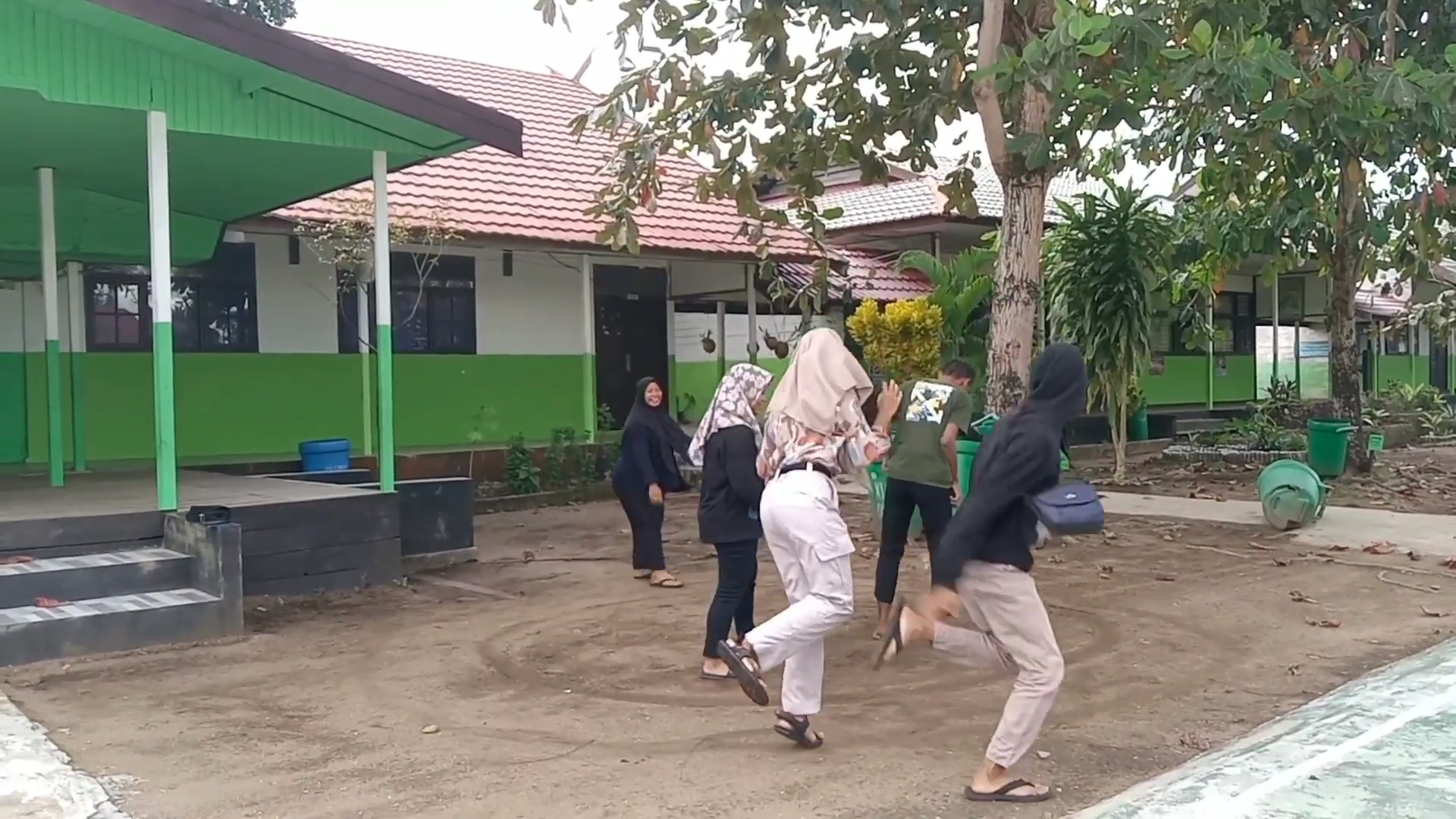 Permainan Tradisional dari NTB, Kudung - AnakBisa